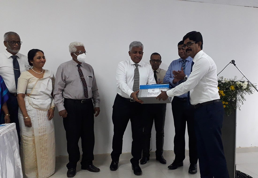 Mr. Mayura Rupatunge – Executive Director / CEO Central Industries PLC ...